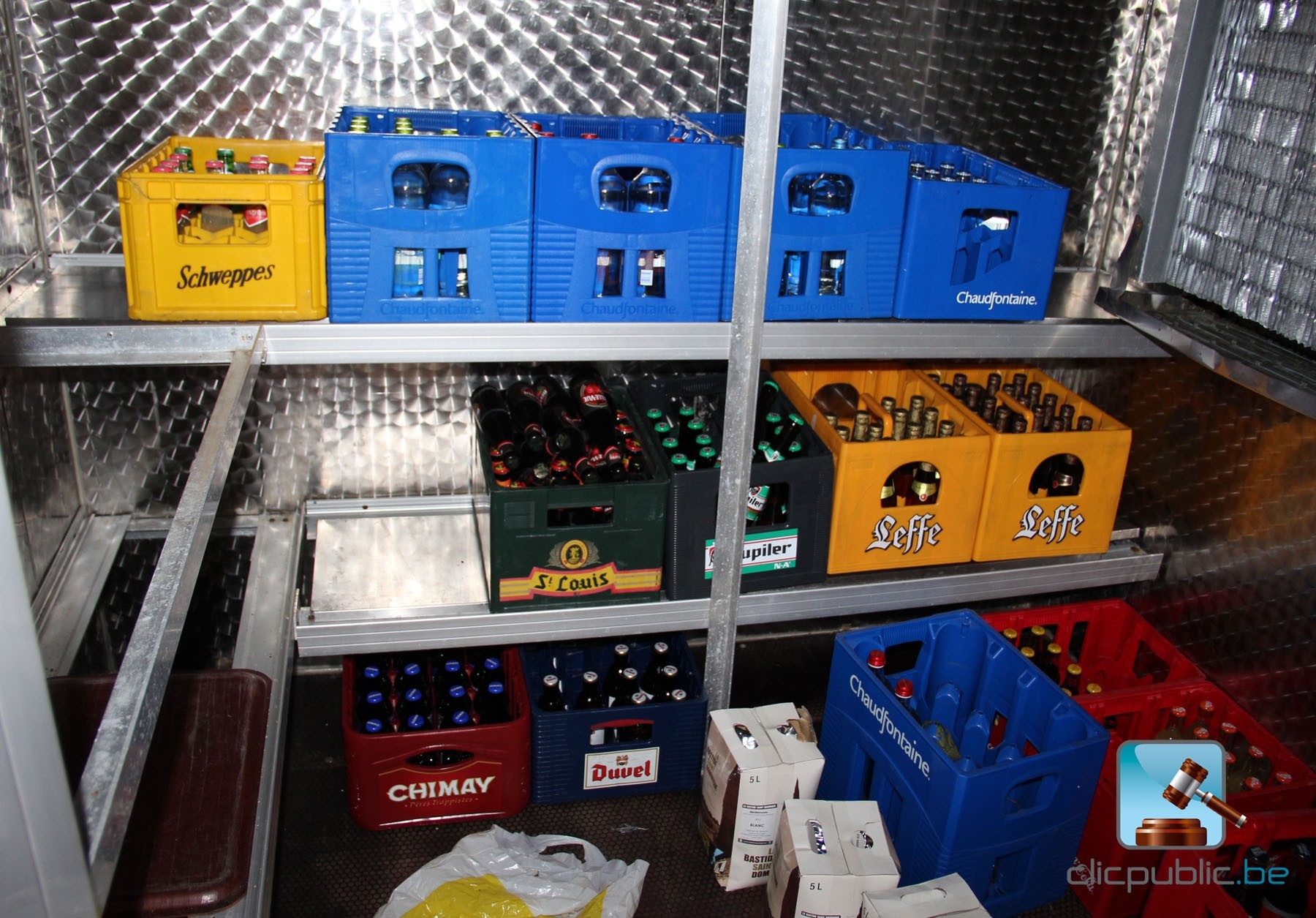 Lot de casiers de boisson - Clicpublic.be, les ventes publiques en 1 clic.