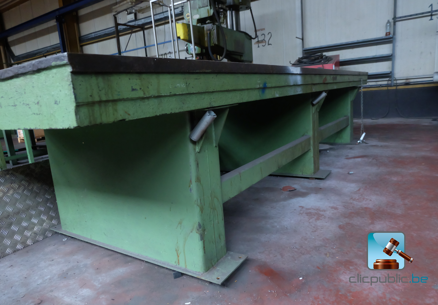 Marbre d'atelier - Clicpublic.be, les ventes publiques en 1 clic.