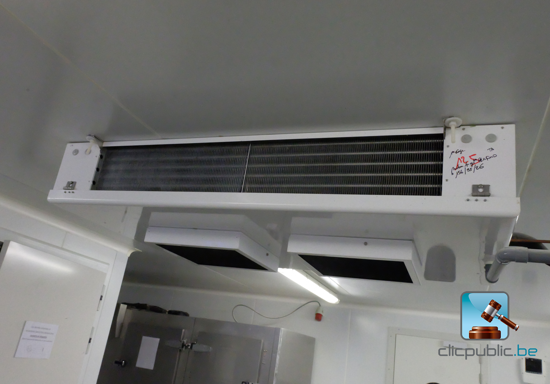 Moteur frigo pour plafond - Clicpublic.be, les ventes publiques en 1 clic.