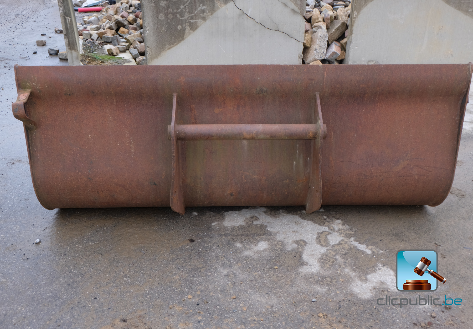 LIEBHERR-Löffel - Clicpublic.lu, öffentliche Auktionen mit 1 Klick.