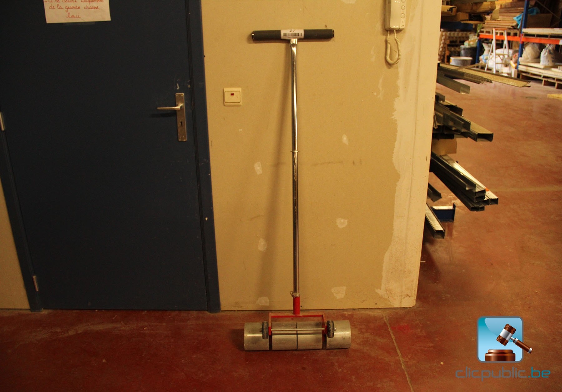 Rouleau à poser du linoleum - balatum - Clicpublic.lu, les ventes ...