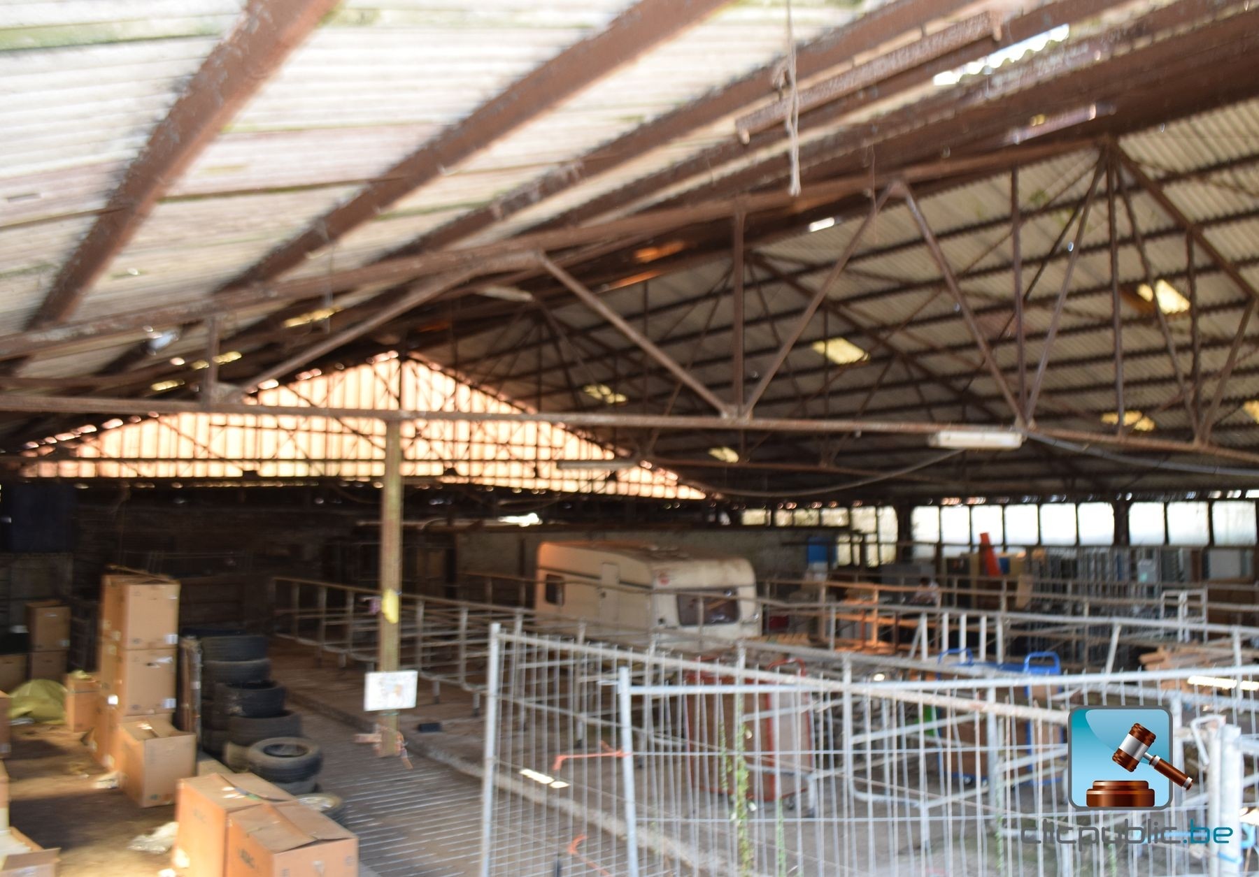 Hangar - structure métallique (ref. 182) - Clicpublic.be, les ventes ...