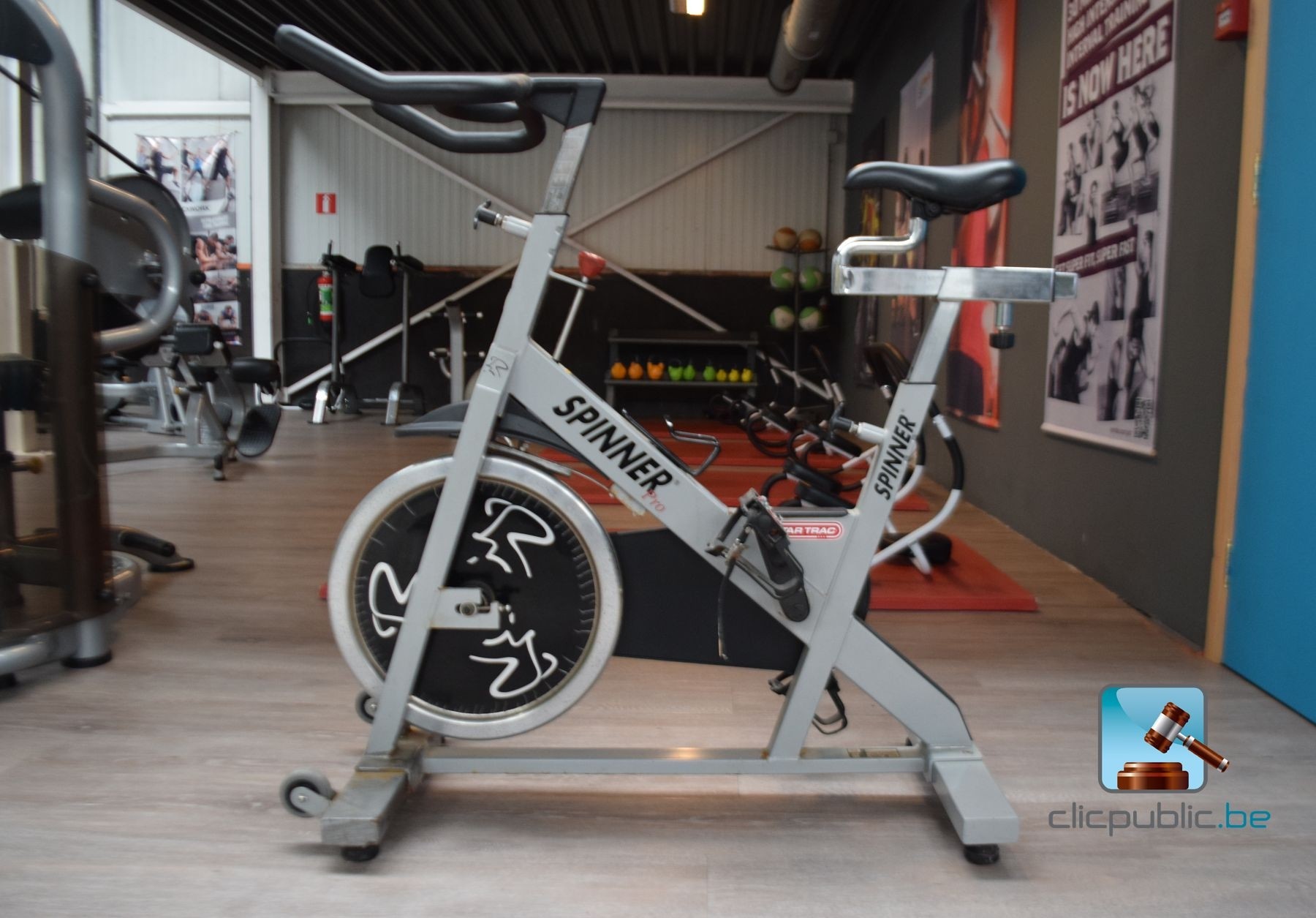 Vélo de salle SPINNER PRO STAR TRAC 9-6800-SINTPO (ref. 33 ...