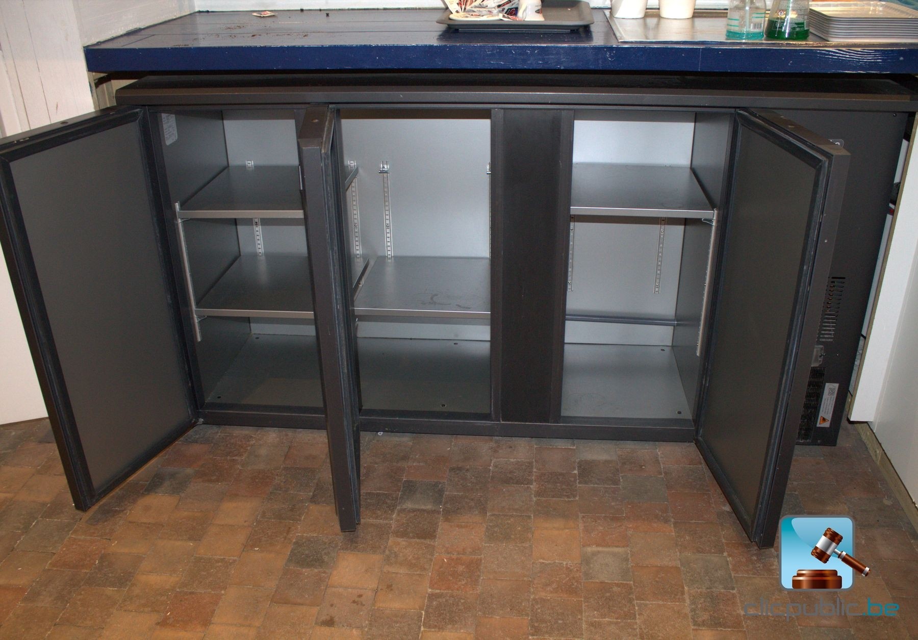 Frigo bar 3 portes GAMKO (ref. 65) - Clicpublic.be, les ventes ...