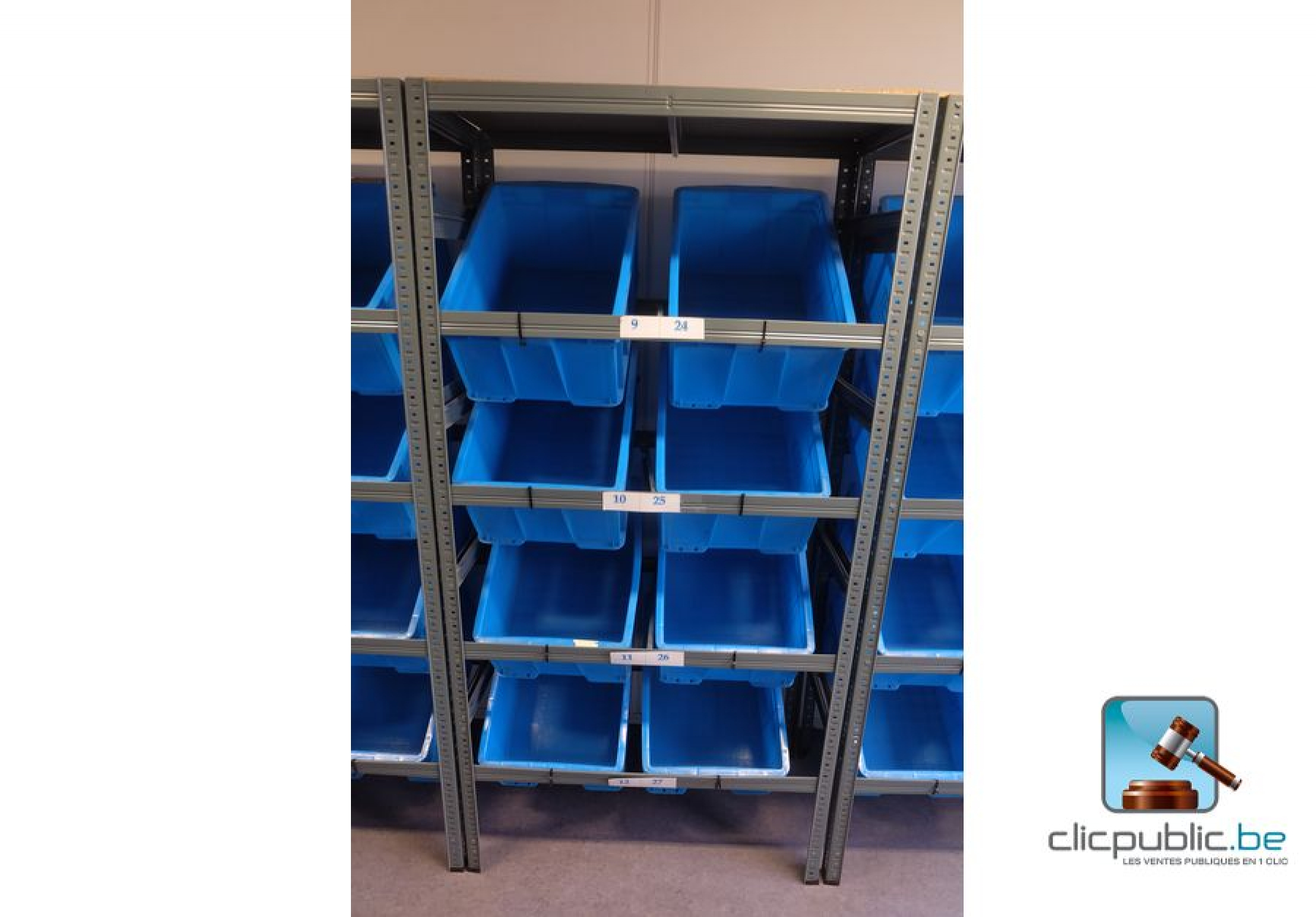 Lot d'étagères avec bacs de rangement - Clicpublic.be, les ventes ...