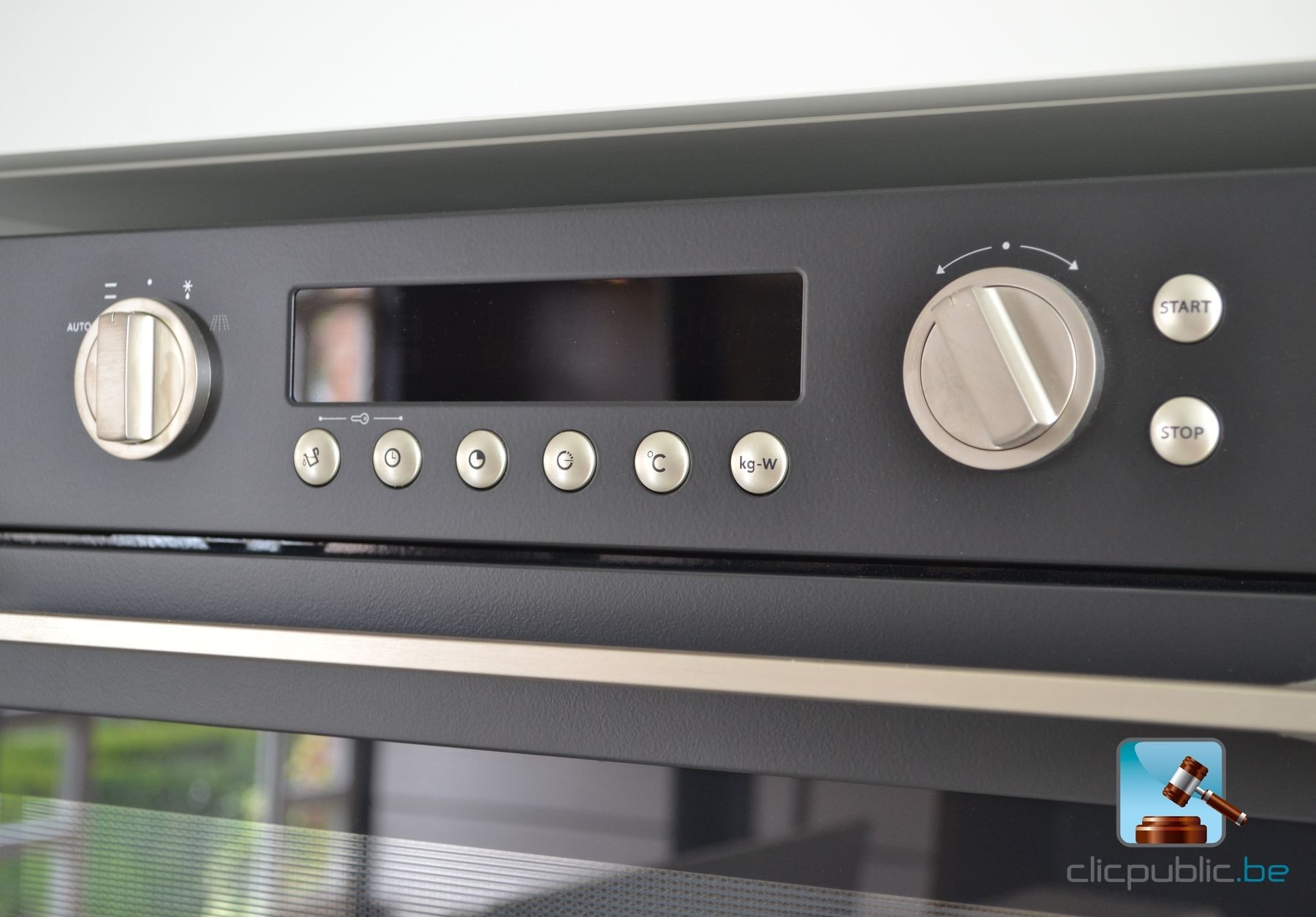 Four compact ATAG - Clicpublic.be, les ventes publiques en 1 clic.