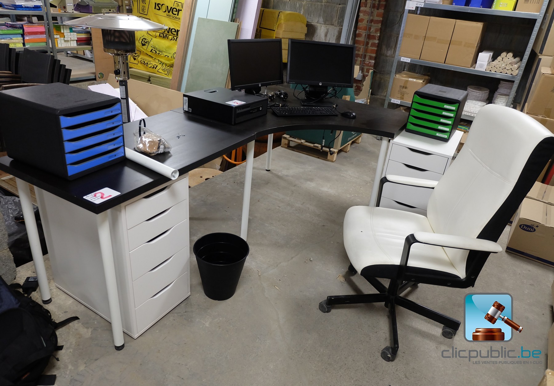 Lot de mobilier de bureau et de matériel informatique - Clicpublic.be ...