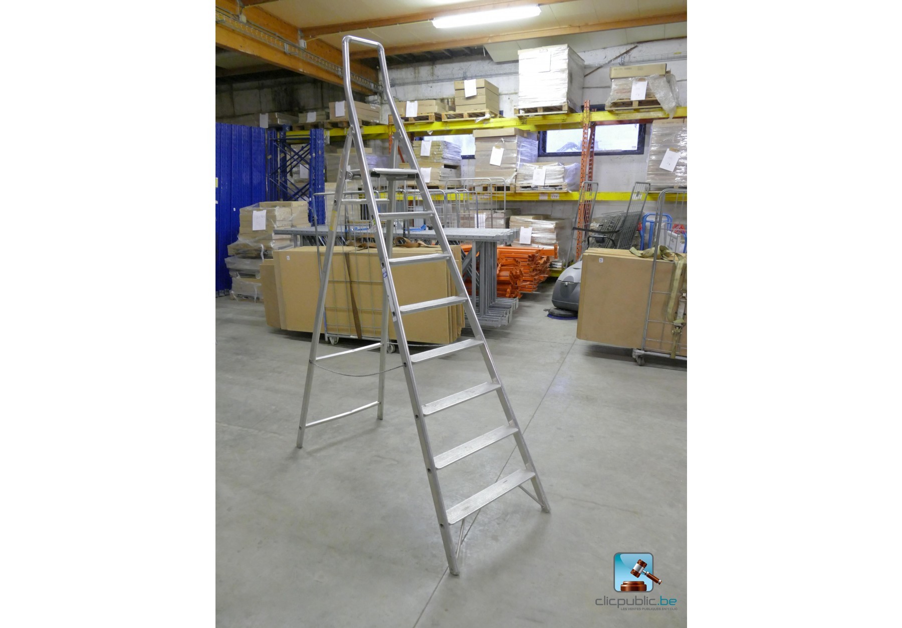 Escabelle - Clicpublic.be, les ventes publiques en 1 clic.