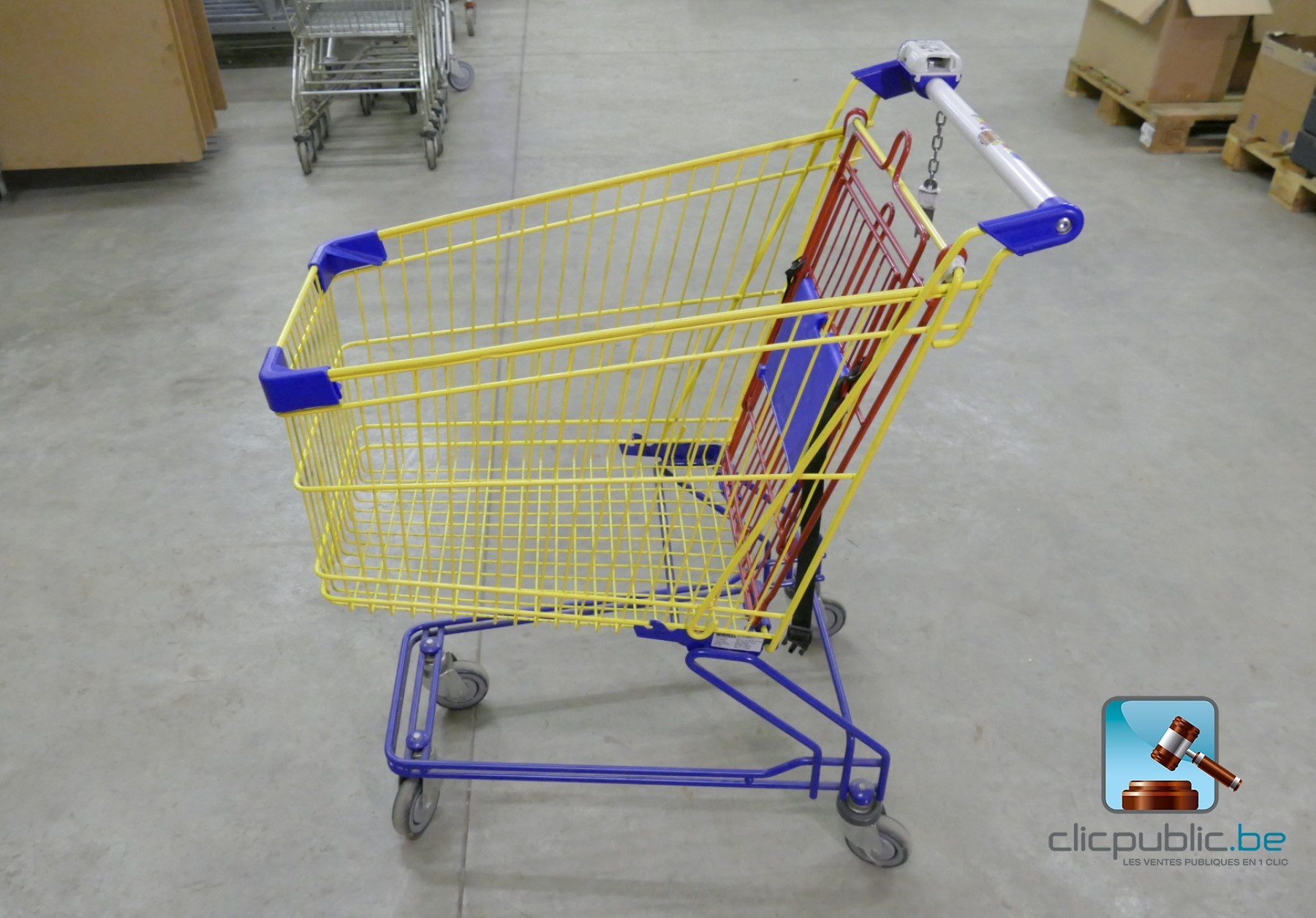 Lot de charrettes de magasin - Clicpublic.be, les ventes publiques en 1 ...