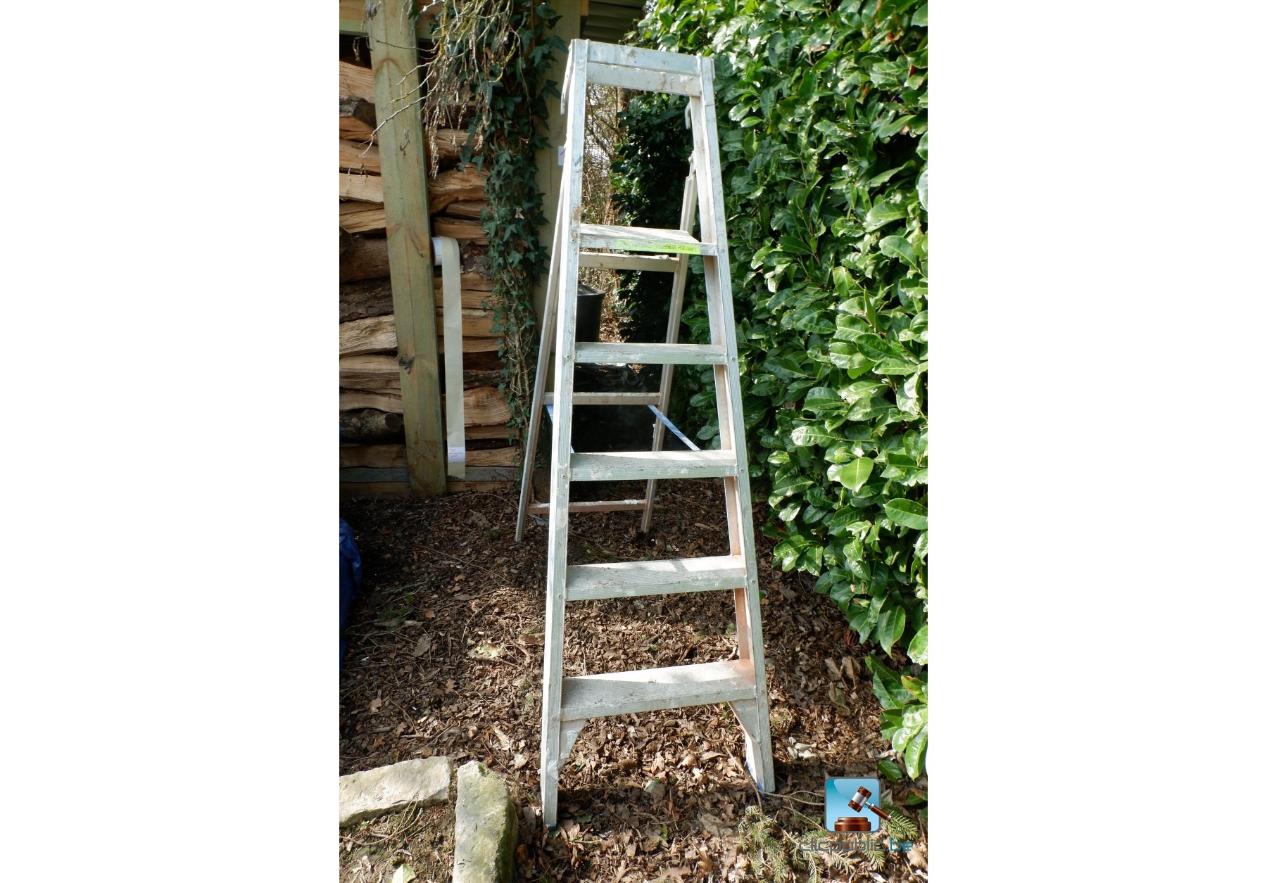 Escabelle - Clicpublic.be, les ventes publiques en 1 clic.