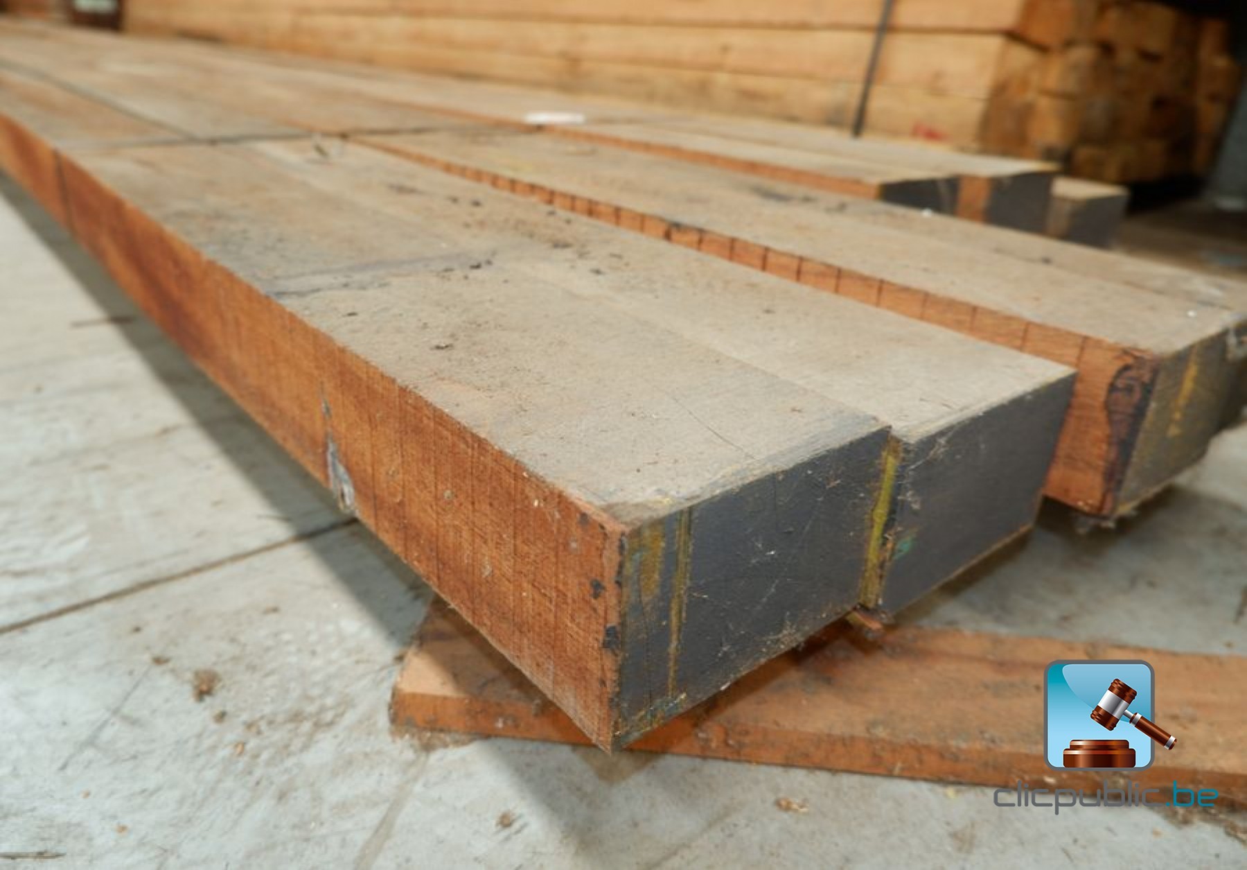 Lot de longerons - Clicpublic.be, les ventes publiques en 1 clic.