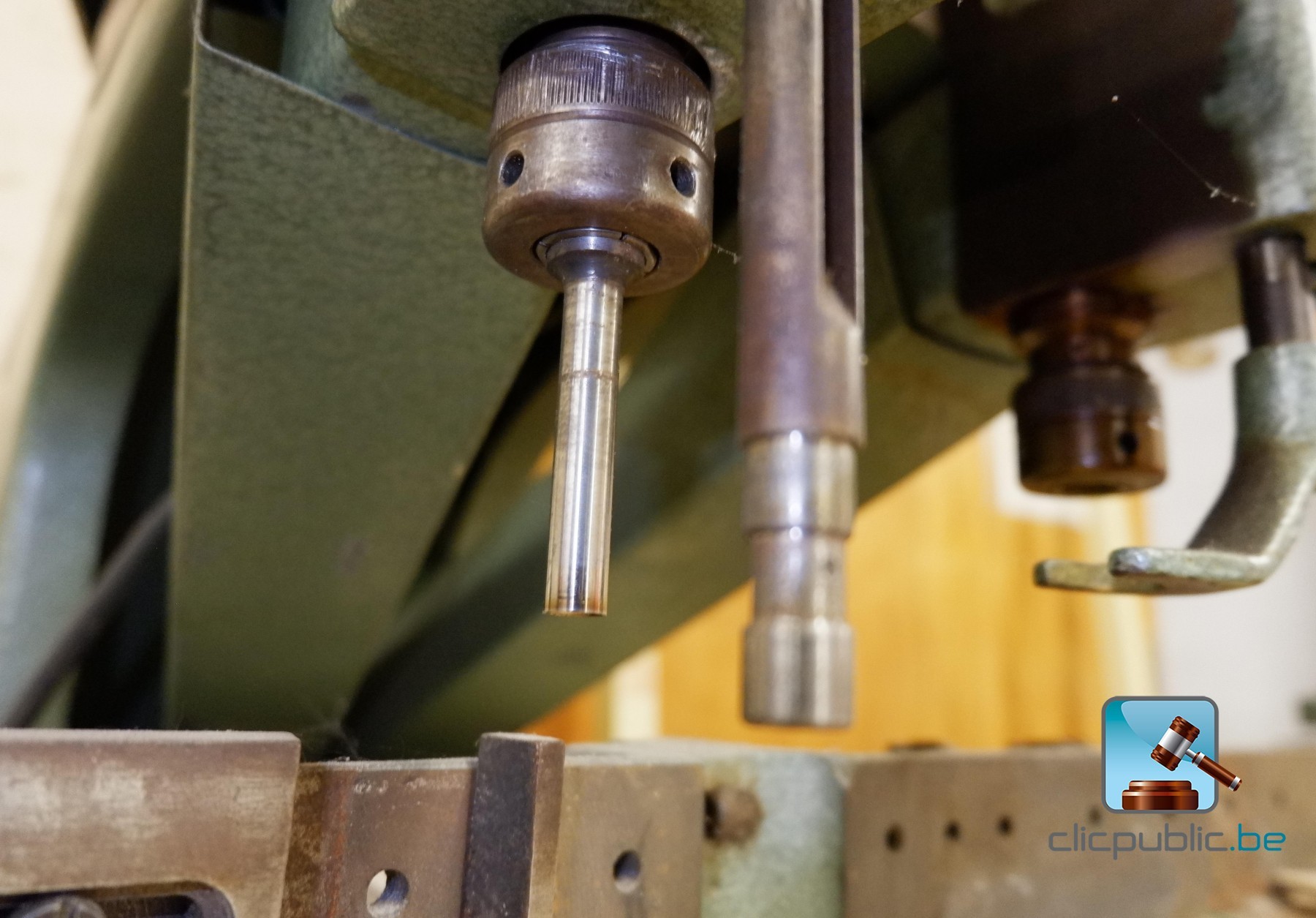 Perceuse à papier - Clicpublic.be, les ventes publiques en 1 clic.