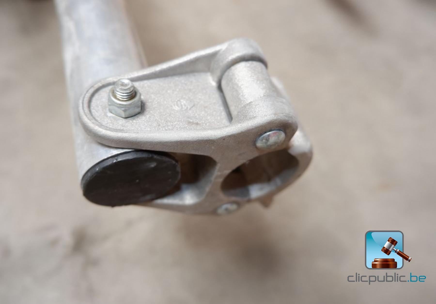 Lot d'éléments d'échafaudage - Clicpublic.be, les ventes publiques en 1 ...