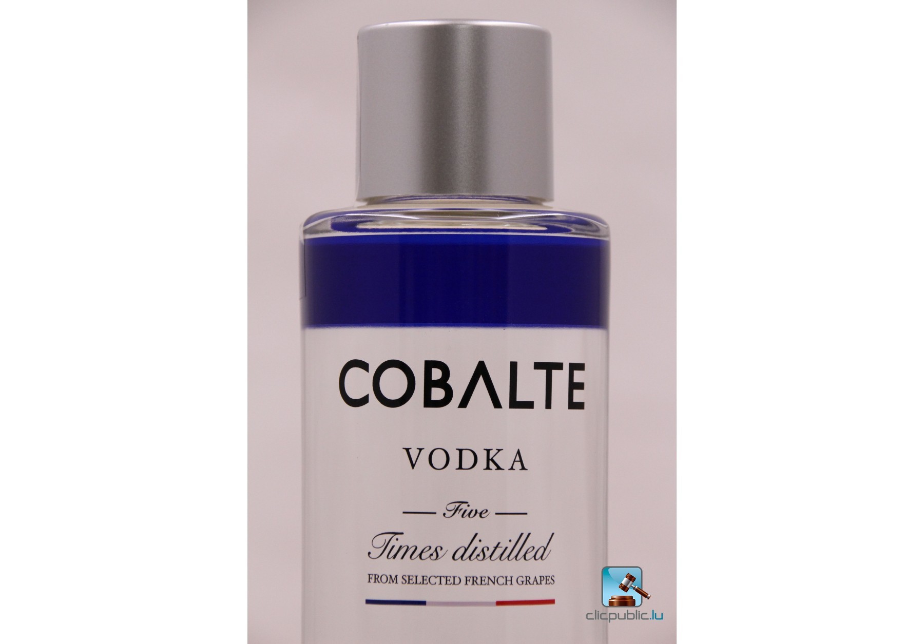 Lot de 60 bouteilles de "Vodka Cobalte" - Clicpublic.lu, les ventes ...