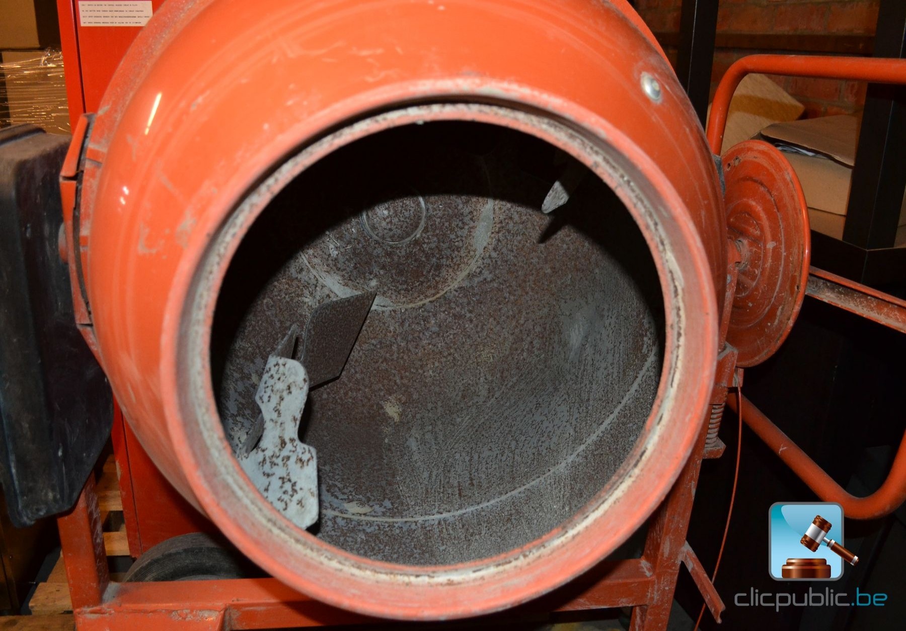Concrete-mixer LESCHA SM 165 S on wheels - Clicpublic.lu, online ...