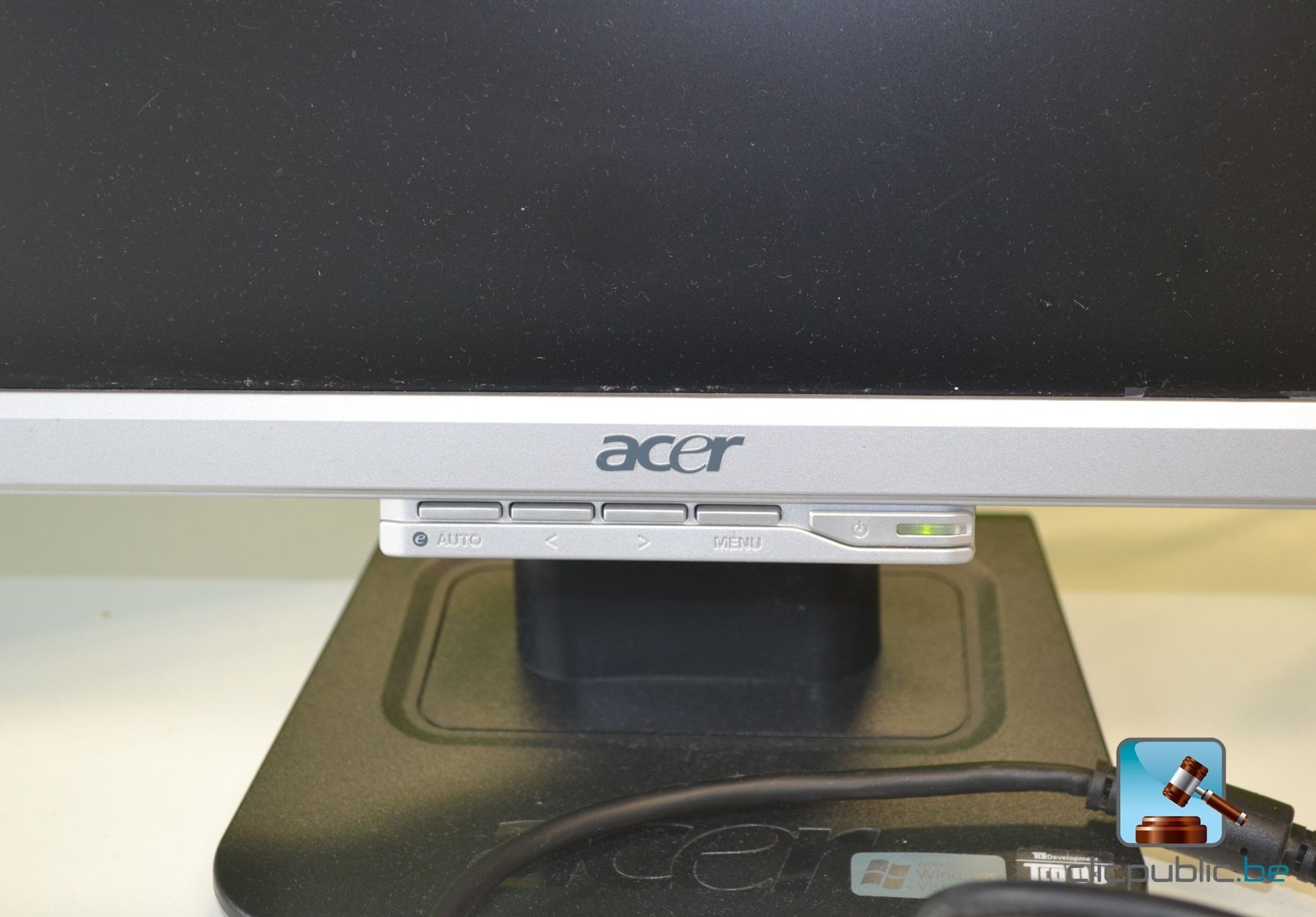 Ordinateur de bureau NEC & écran NEC LC17m & écran ACER AL1716 ...