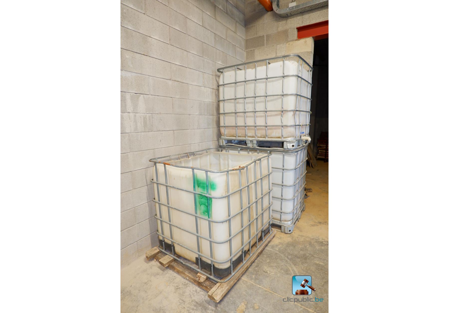 Lot de cubitainers - Clicpublic.be, les ventes publiques en 1 clic.