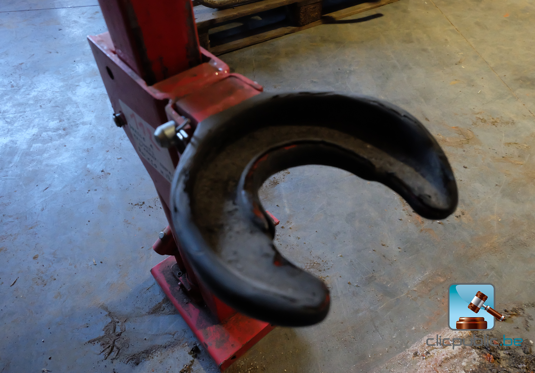 Presse à ressorts pour amortisseurs - Clicpublic.be, les ventes ...
